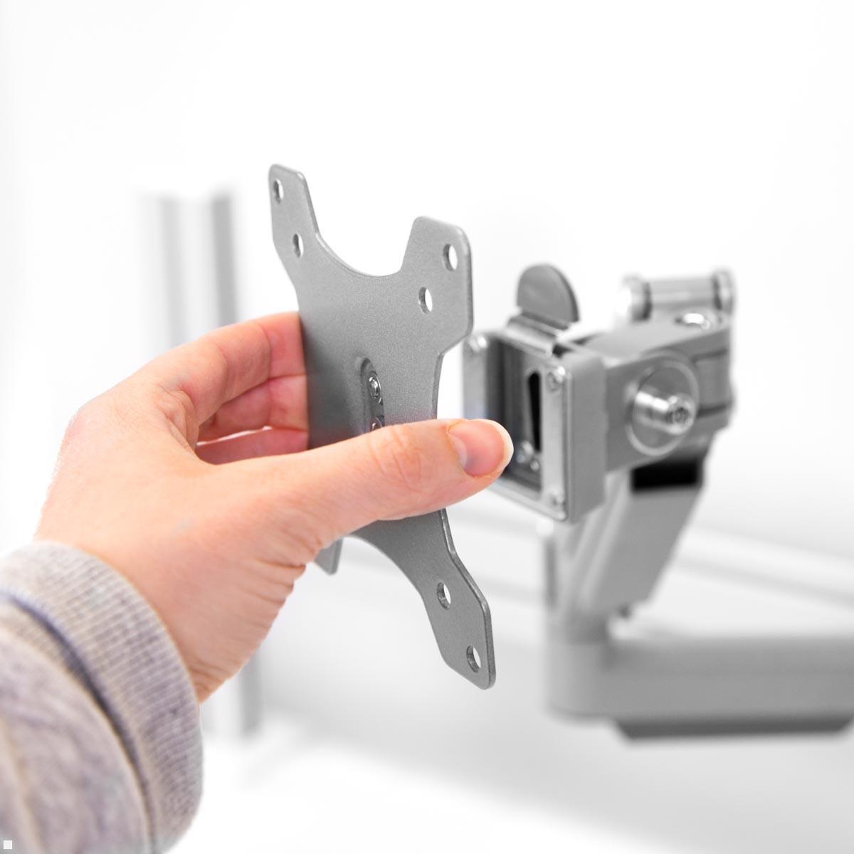 Slatwall monitor mount with pivot function MonLines MSH007